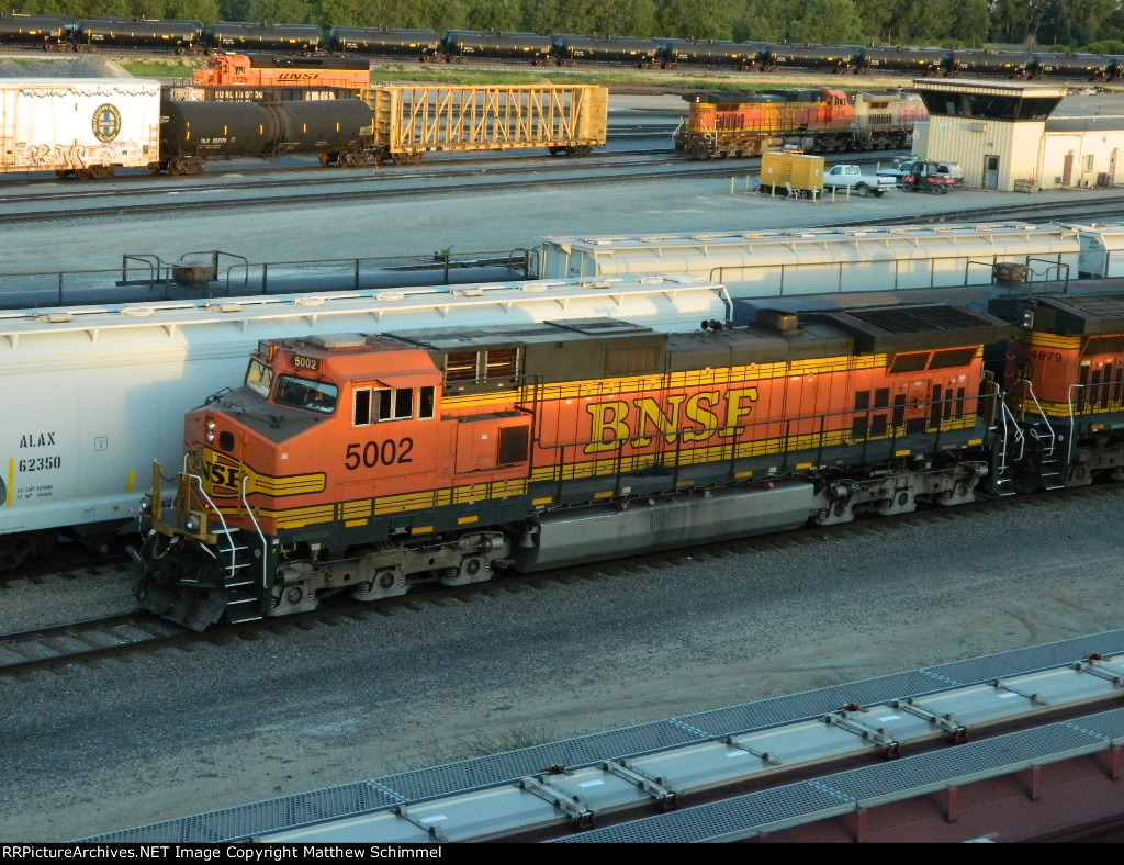 BNSF 5002